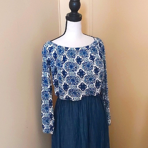 H&M | Tops | Blue Patterned Womens Top | Poshmark